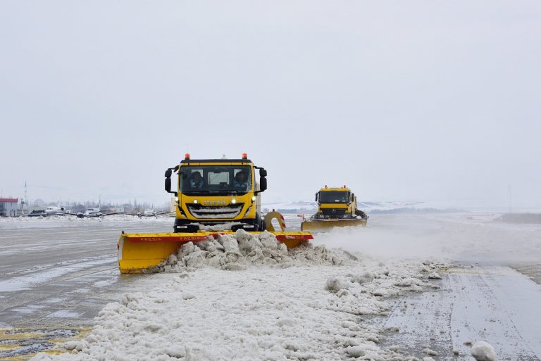 Snow Removal – Fresia Spa